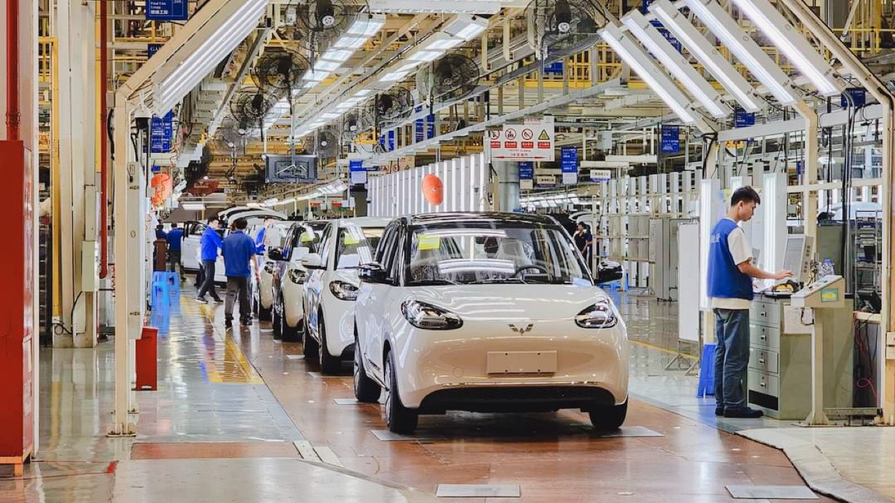 Lãnh đạo TMT Motors thăm và làm việc với Liên doanh GM - SGMW tại Trung ...